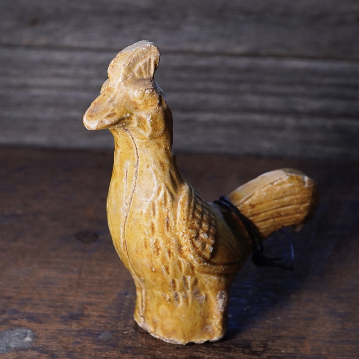 Chinese pottery chicken, straw glaze, Tang Dynasty 8th century AD ...